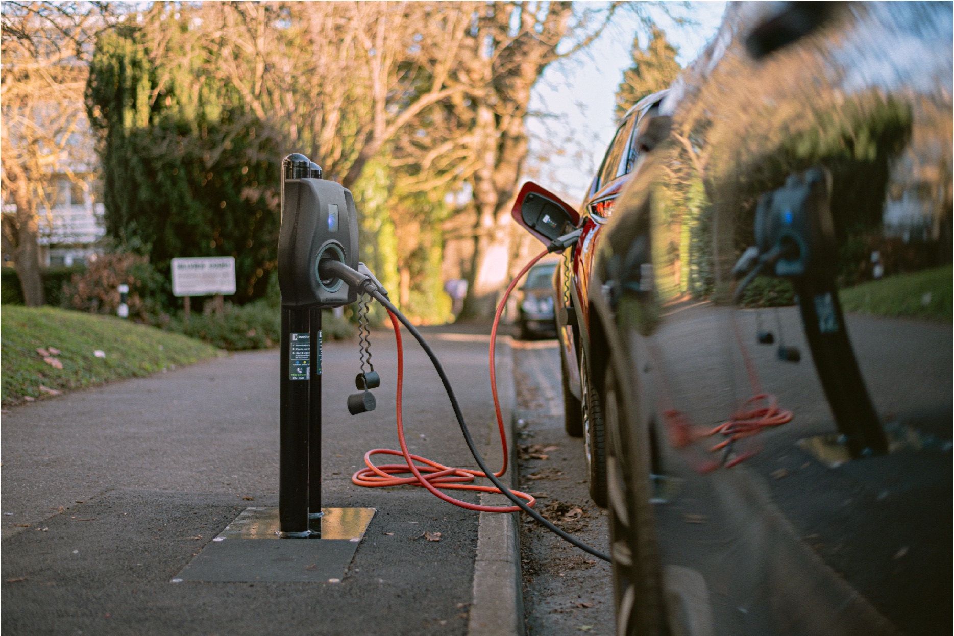Connected Kerb | Gecko EV charger